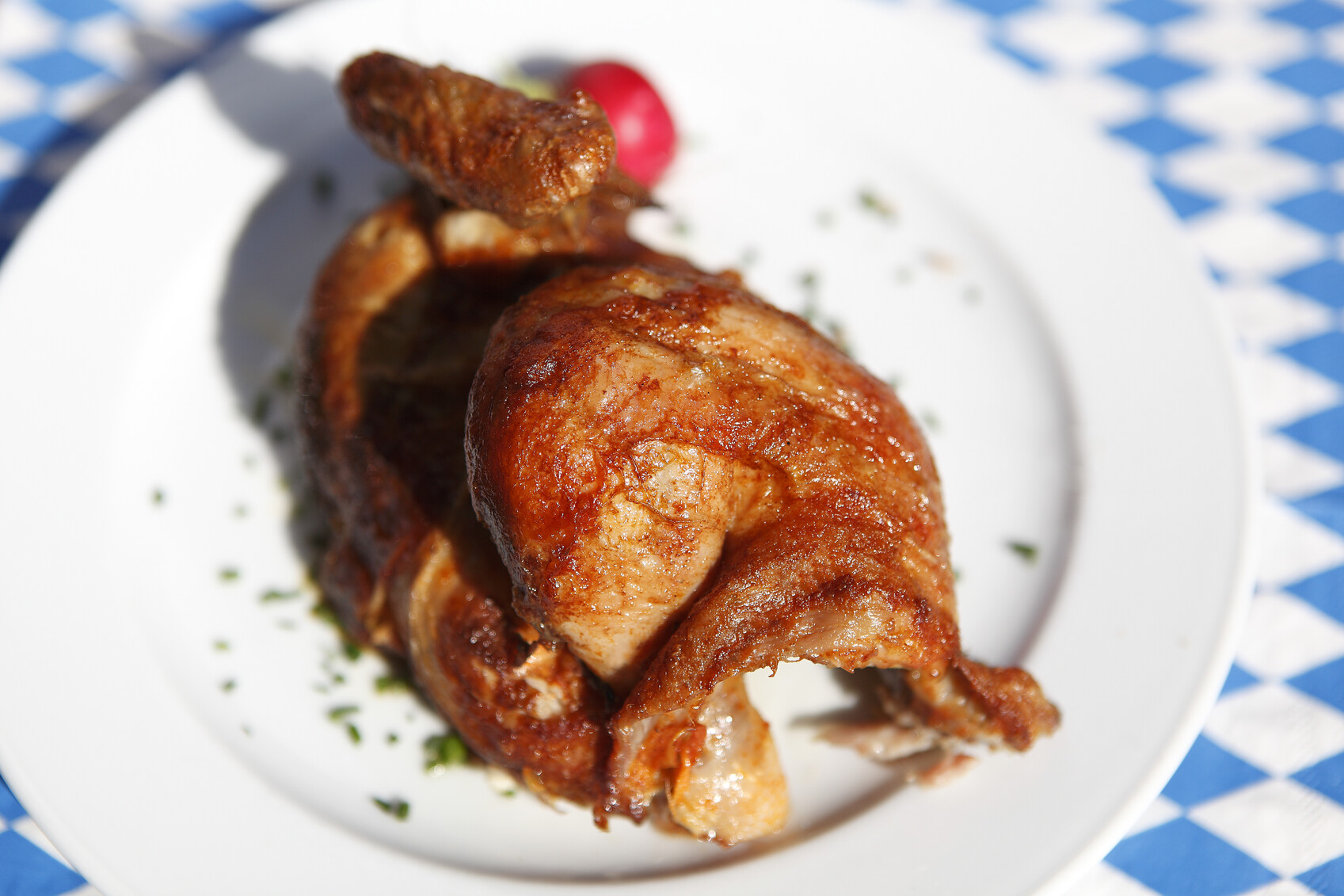 Wo kommt das Wiesn-Hendl her? - DGS MAGAZIN